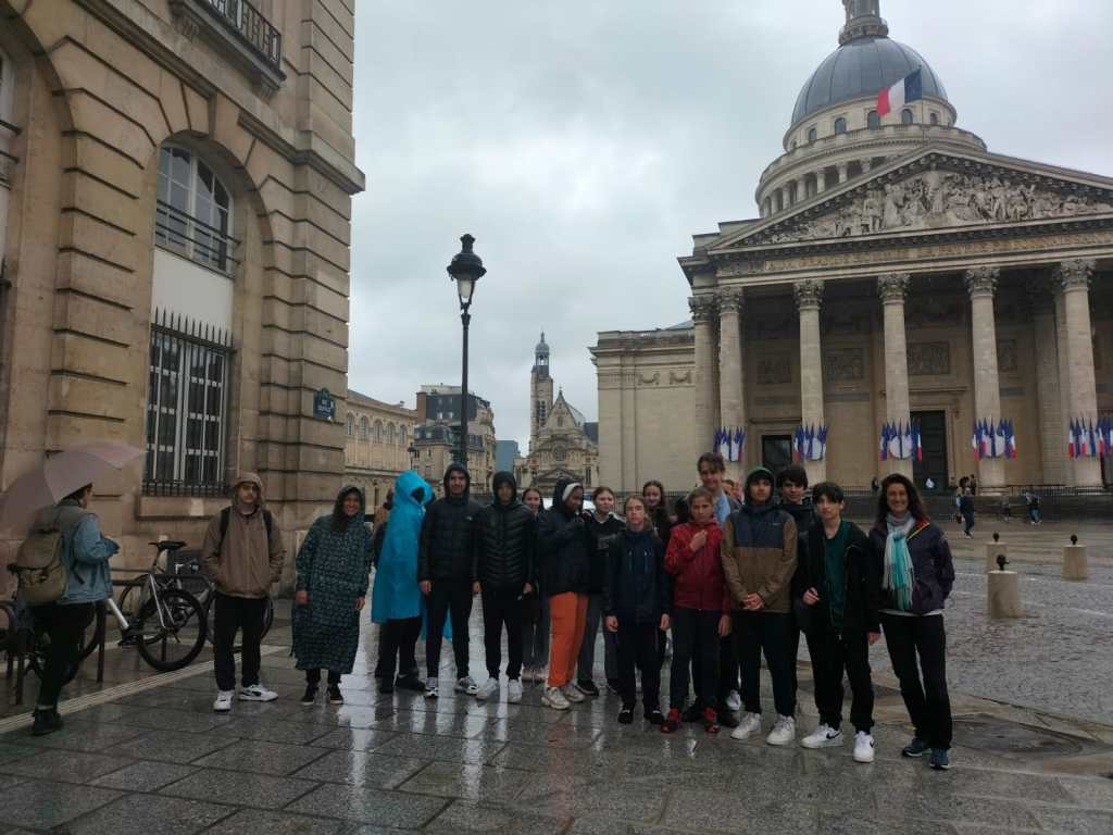 Les 4B visitent le Panthéon… à vélo! – Collège Paul Eluard de Montreuil
